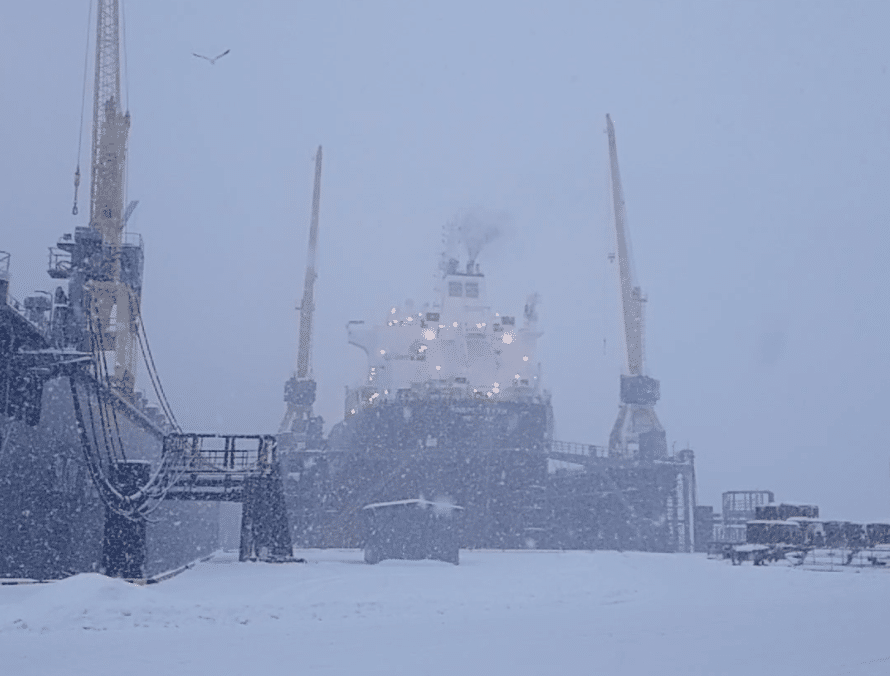 Snow at shipyard in Lithuania - RM Propulsion B.V.